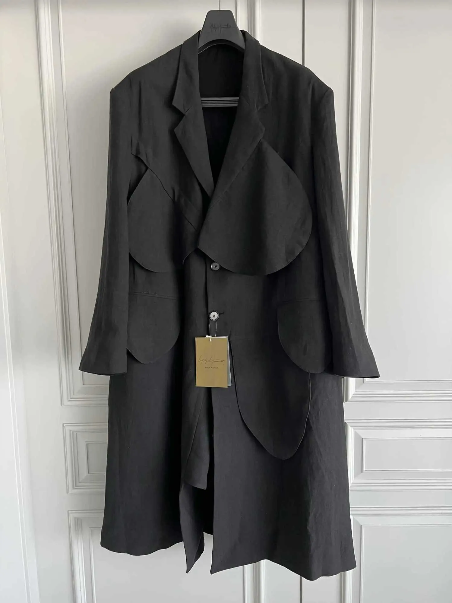 TOPYAMAMOTOs Circular Fabric Block Design Slinging Toteme Trench Coat ...