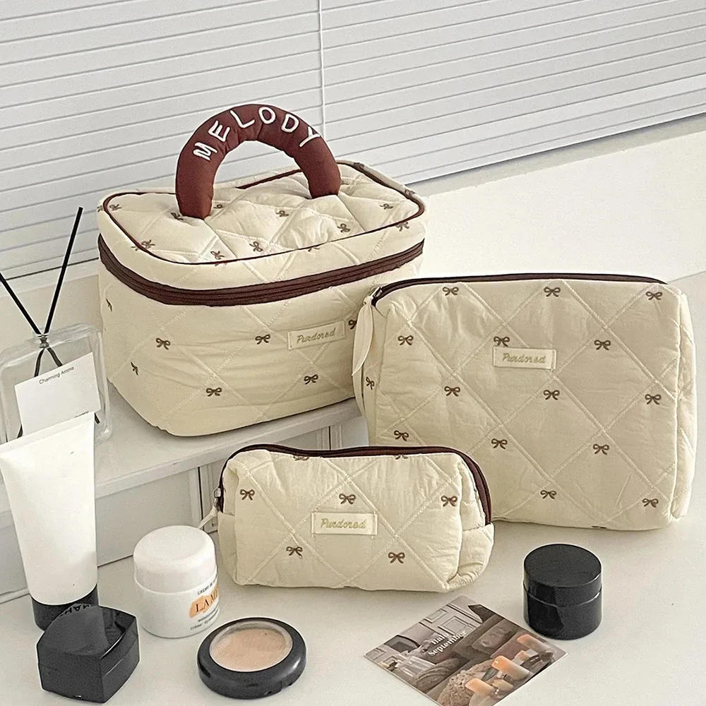 Fashion Brown Bow Cake Women's Makeup Zipper Bag Large Capacity Tote ...