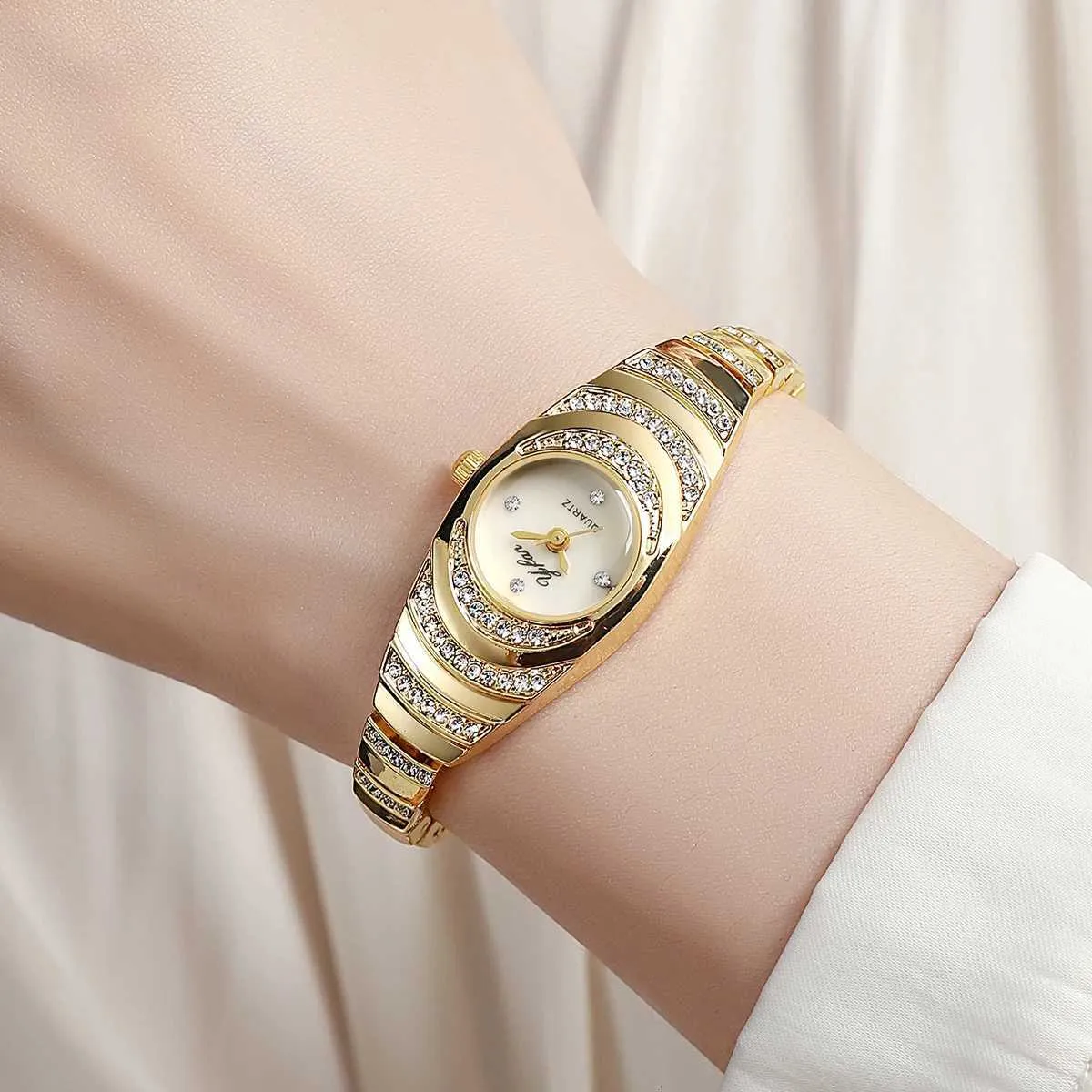 Elegant Women's Fashion Rhinestone Quartz Watch Bracelet Wristwatch ...