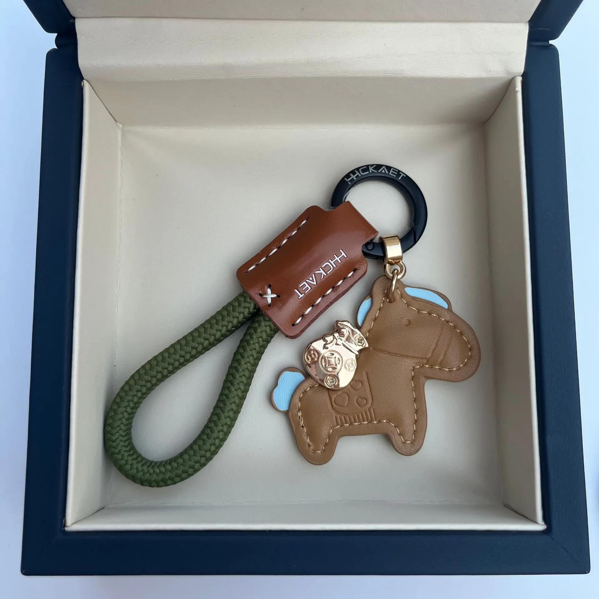 Keychain Designer: Get Rich Quickly Cowhide Creative Exquisite Simple ...