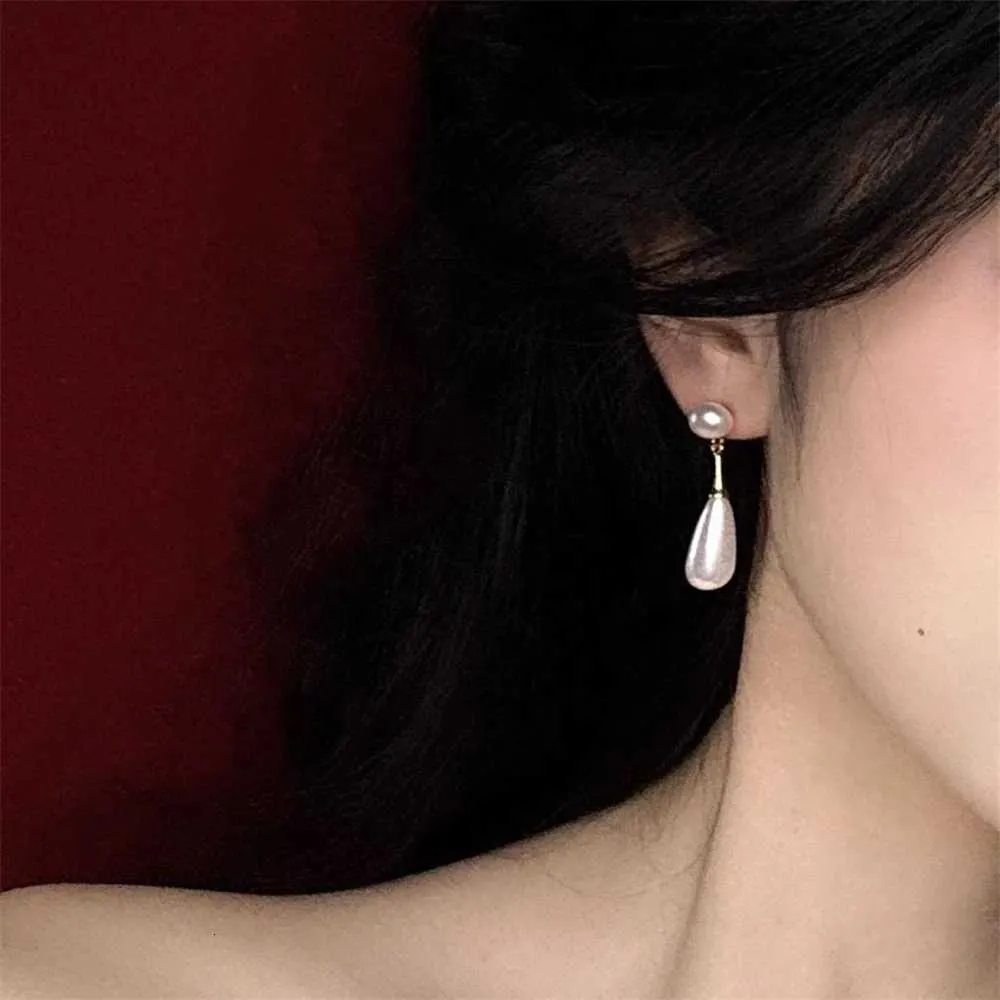 French Retro Classic Light Luxury Water Drop Earrings For Women's ...