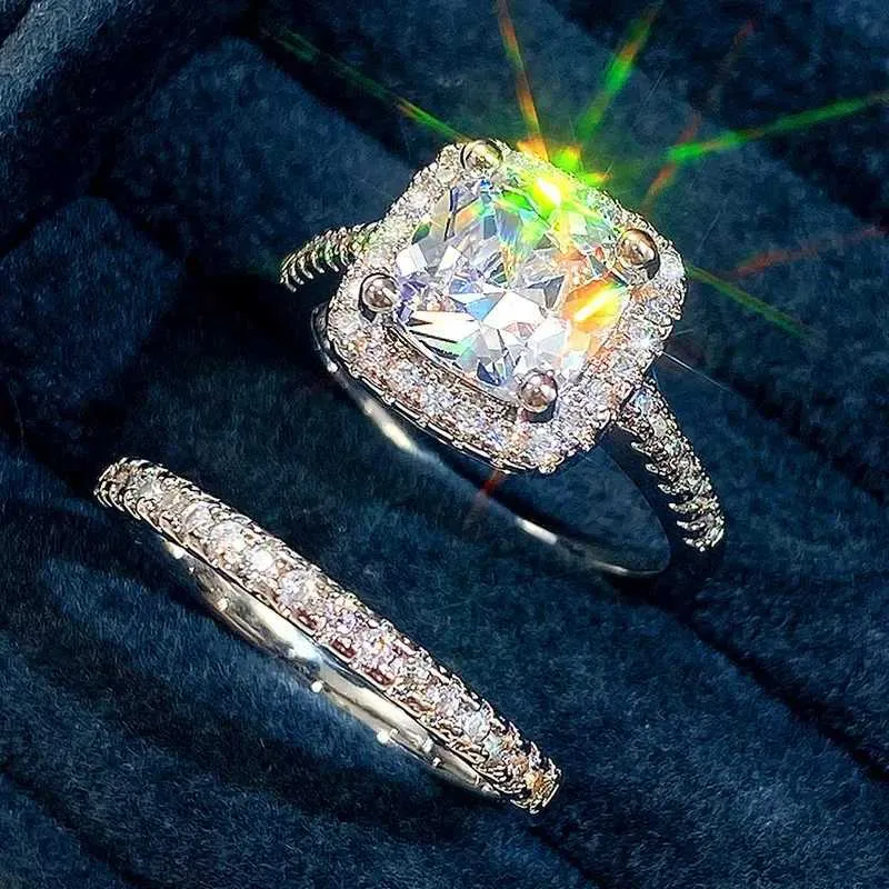 2025 New 2-Piece Wedding Ring Set with Zircon Inlay, Highend Socialite ...