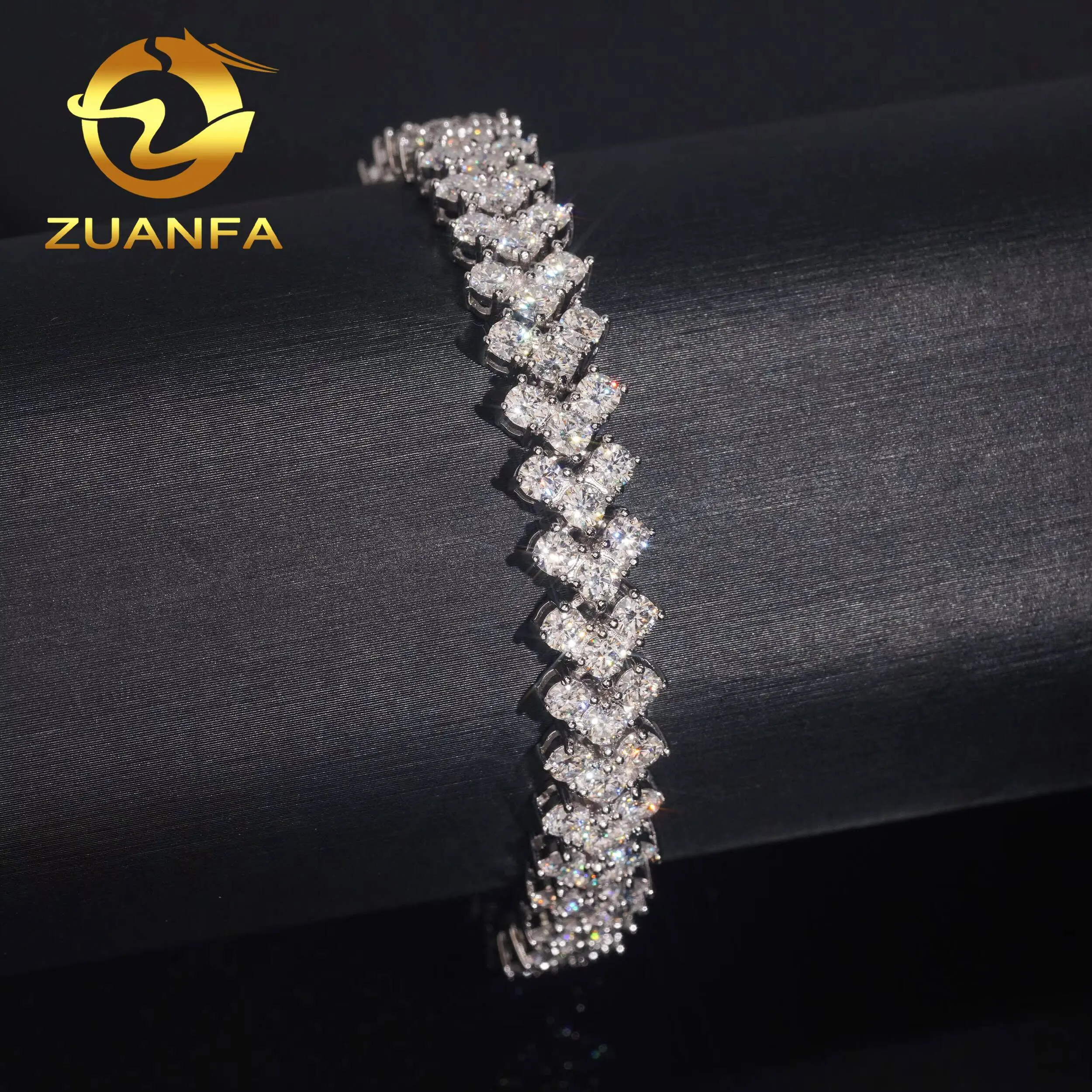 925 Sterling Silver Chain Bracelet with Round Brilliant Cut Moissanite ...