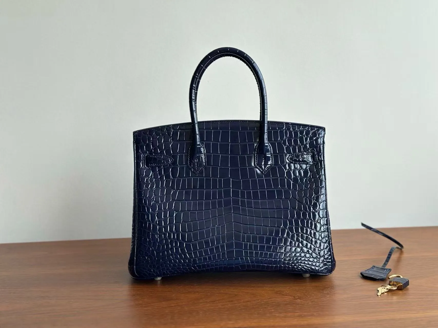 Handmade Crocodile Pattern Shoulder Bag with Mirror-Like Texture, High ...