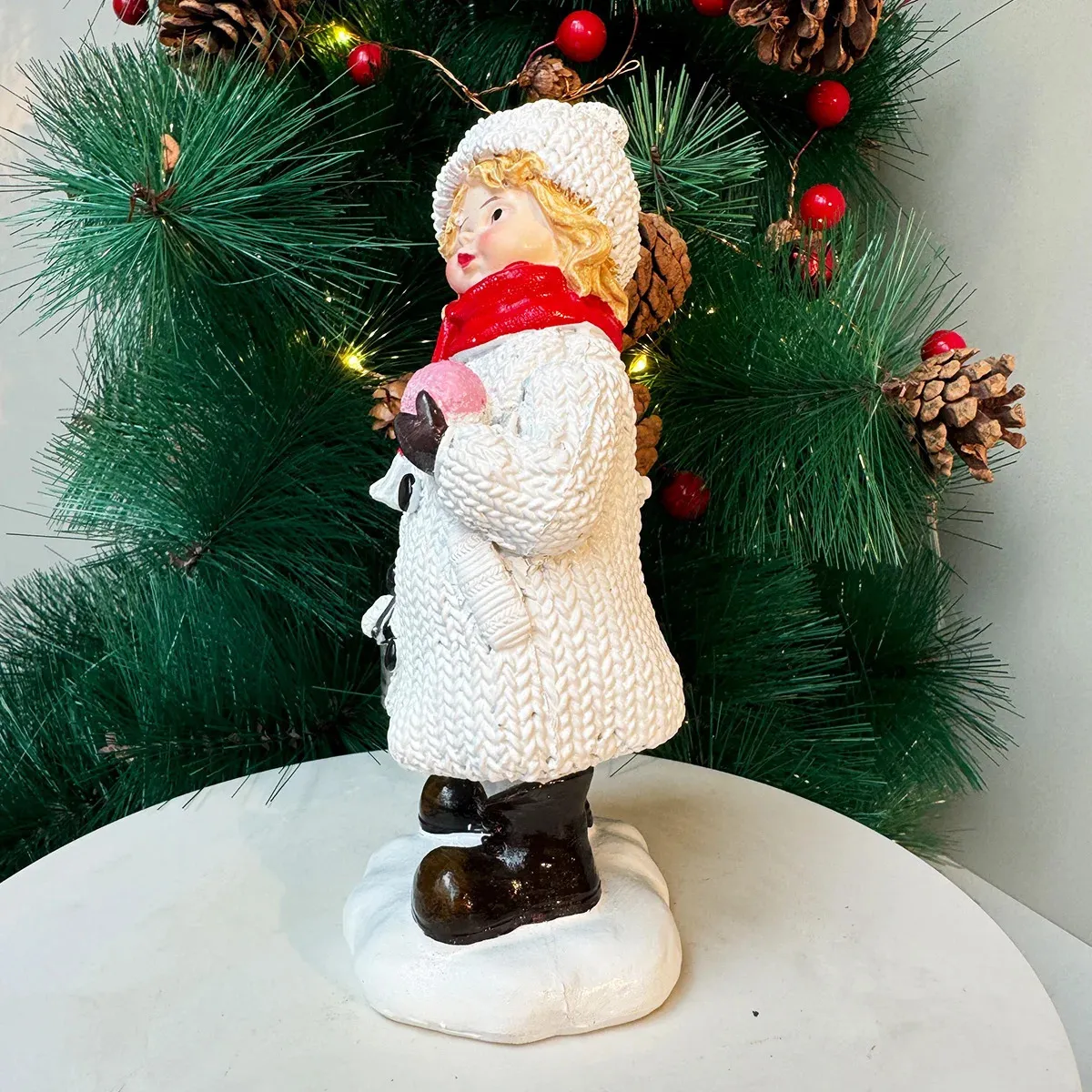 Gorgeous Resin Snowman Statue Holding Gift Box and Christmas Tree ...