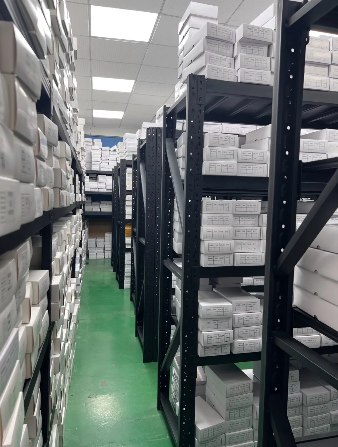 Designer Round Sunglasses for Men and Women with Titanium Alloy Frame ...