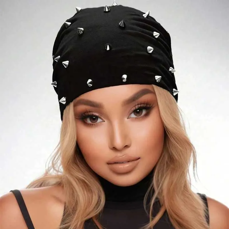 Gothic Beanie: Unisex Goth Rivet Rock Punk Hat with Stud Spikes for Men ...