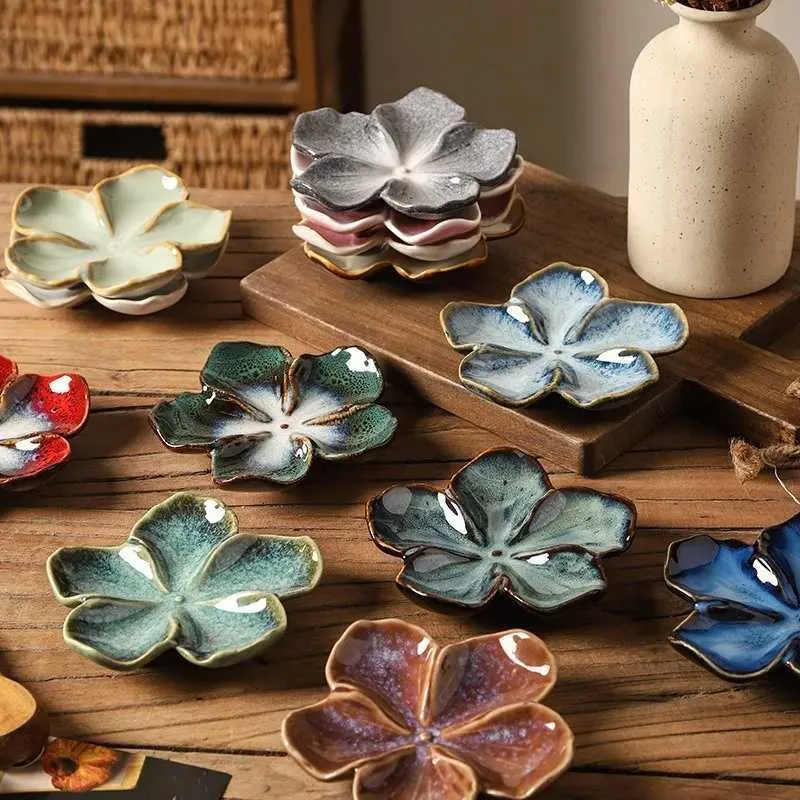 Vintage Ceramic Flower Shaped Small Dish, Creative Dipping Sauce Plate ...