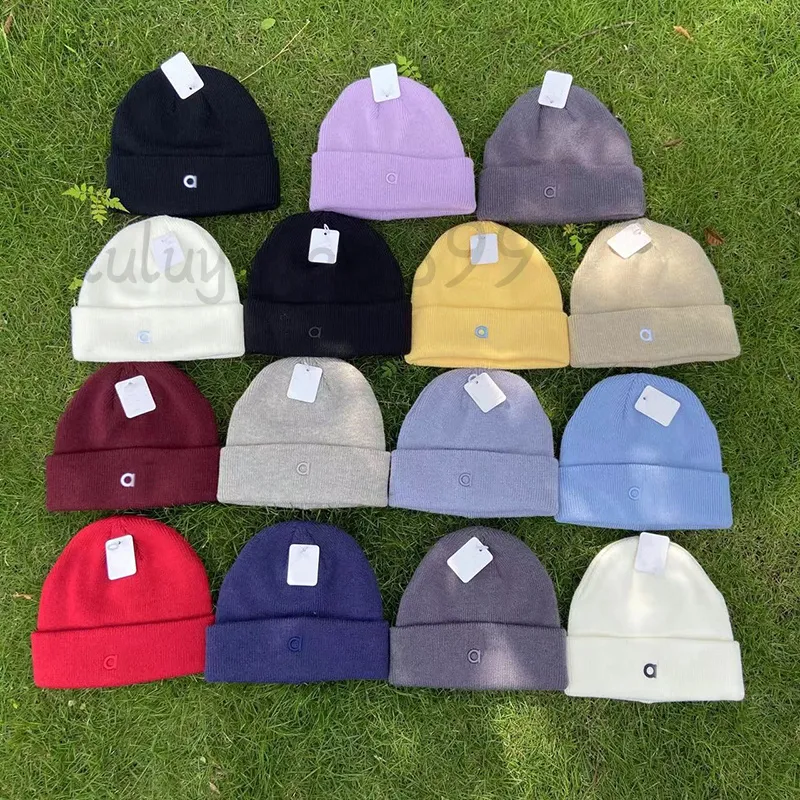 Gorro De Lana Suave Negro Diseño Original Resistente Y Cálido Para ...