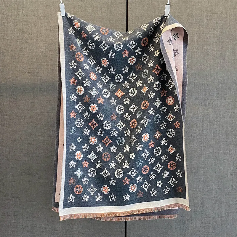 : Designer Scarf, 2025 Autumn Winter New Fashionable Women's Versatile ...