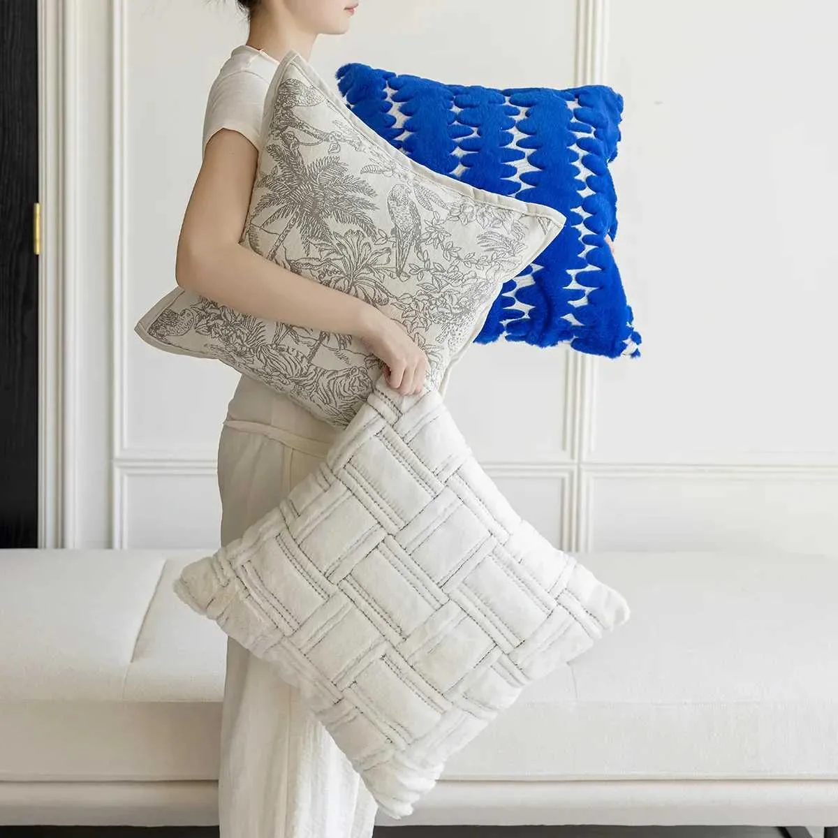 Pillow Case Royal Blue Plush Cushion Cover Light Luxury Retro ...