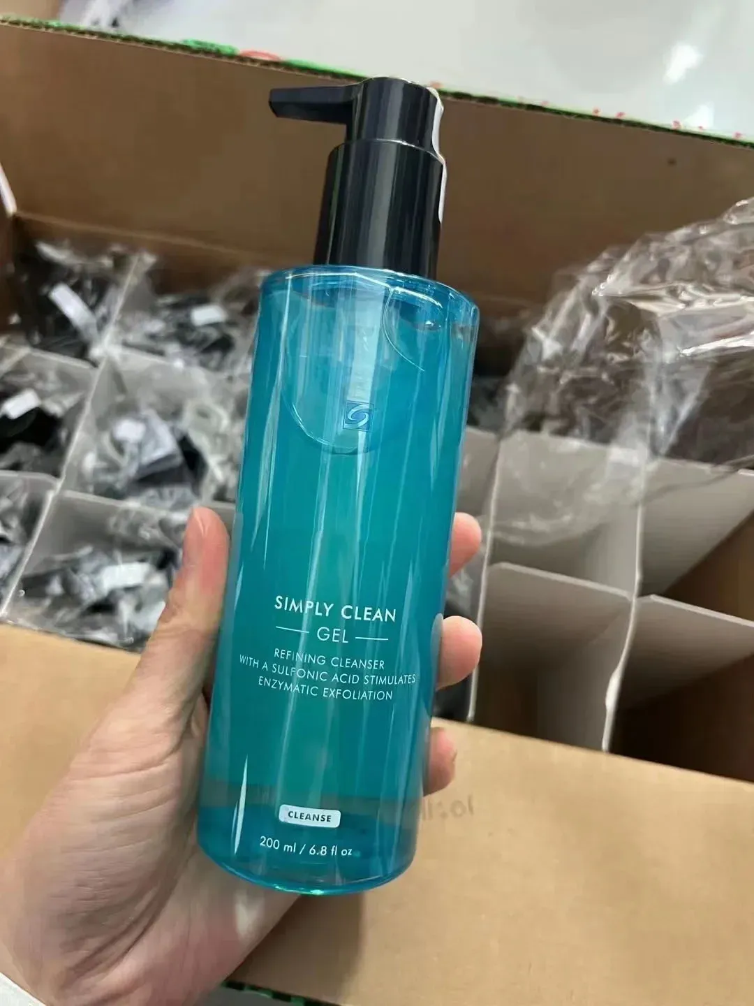 195ml Face Cleansers Simply Clean Gel Refining Cleanser With SULFONIC ...