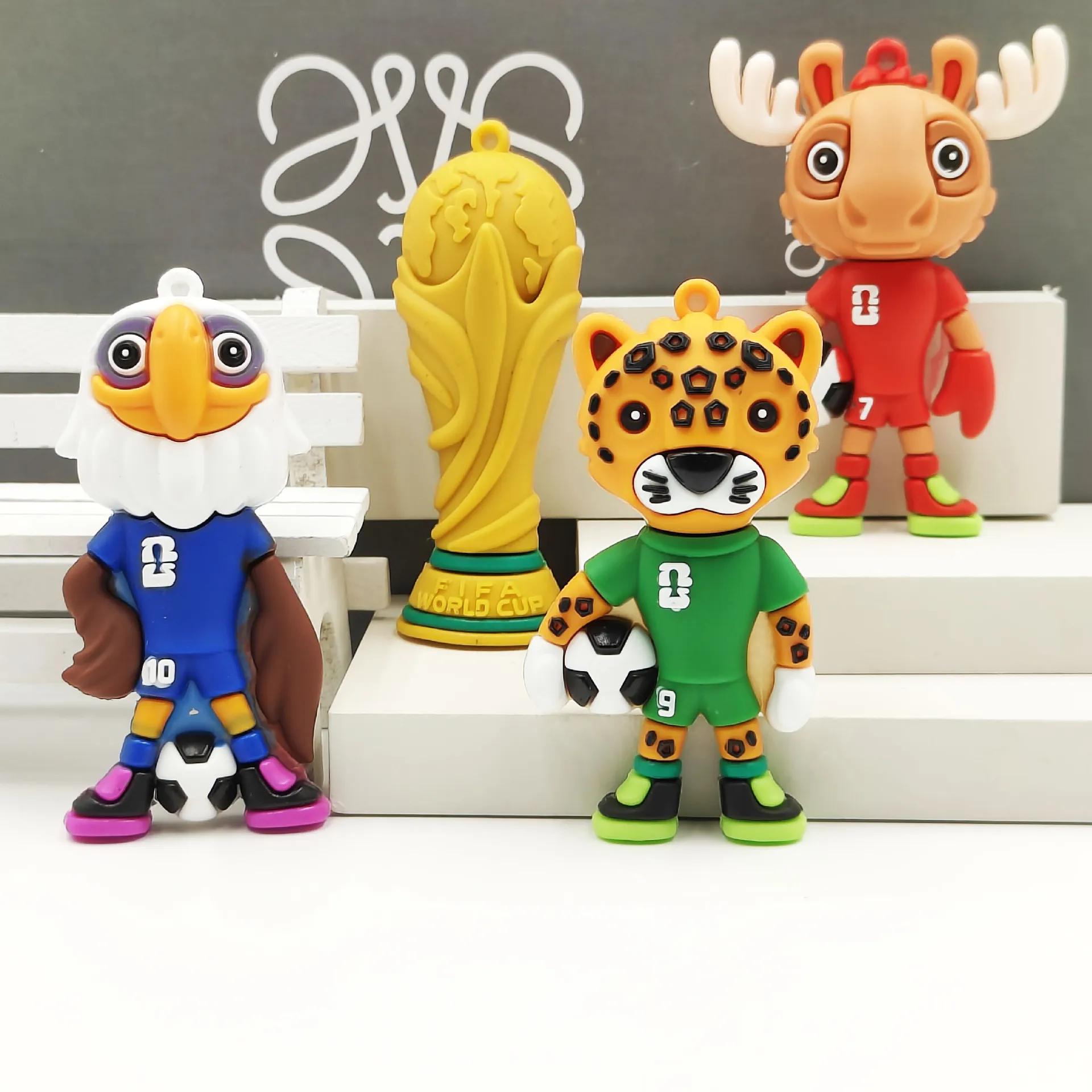 Wholesale 2022 World Cup Giraffe Keychain Cartoon Mascot Pendant For ...