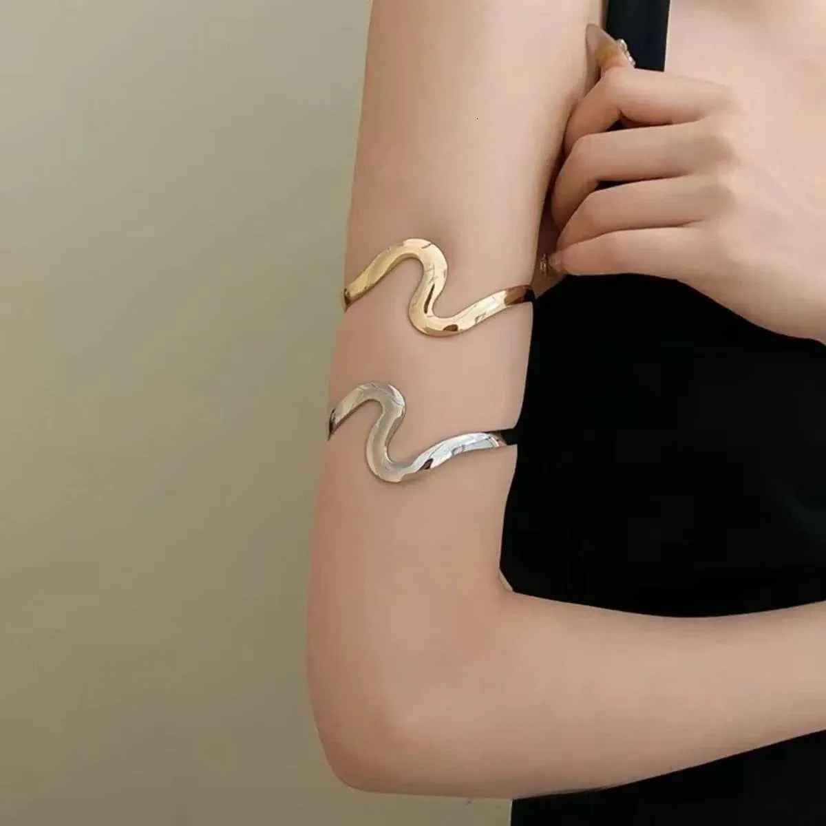 Luxury Gold Stainless Steel Arm Bangles Bvlgari Snake Bracelet ...