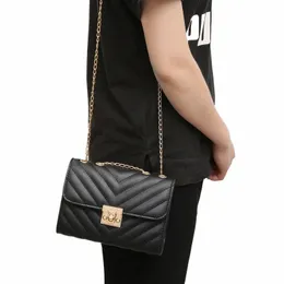 DHgate.com:Textured Leather Single-Shoulder Crossbody Bag DHgate.com:Textured Leather Single-Shoulder Crossbody Bag