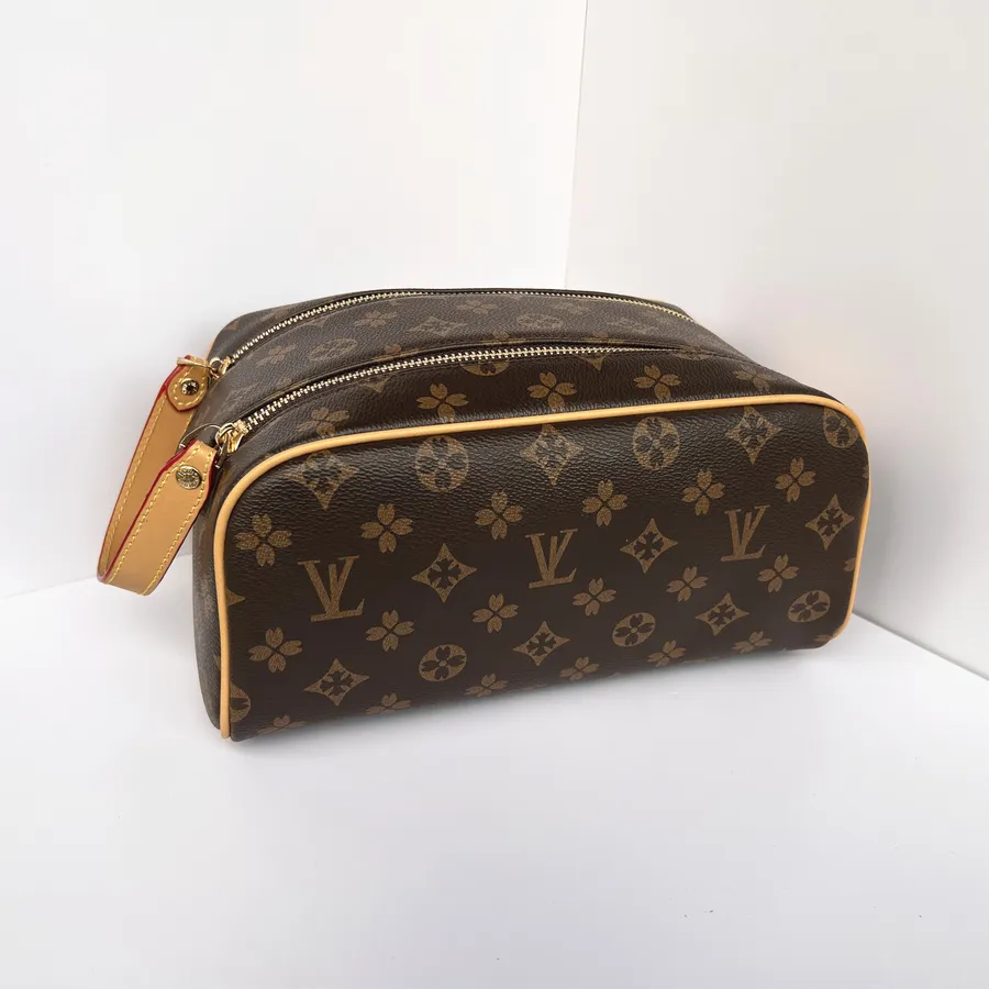 Smart Tips for Carrying Jewelry Safely on Domestic Flights Without ...