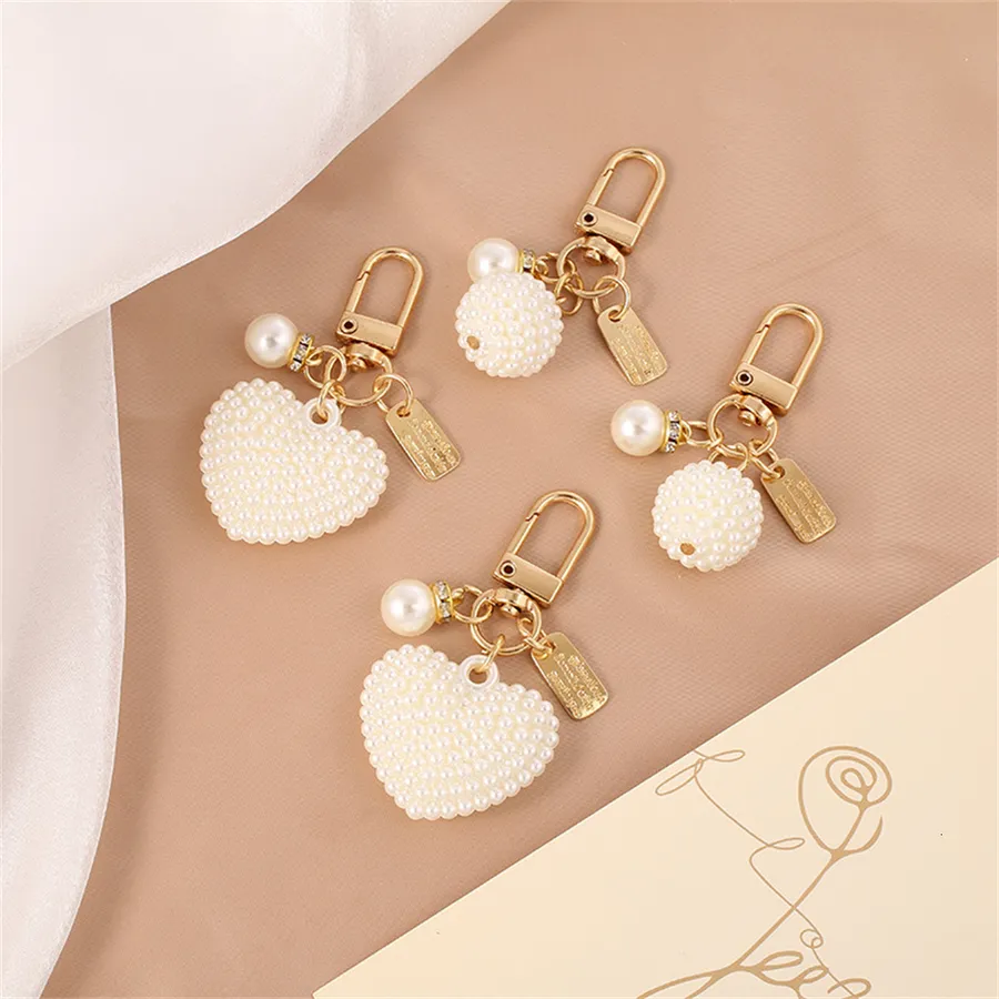 Pearl vs. Fabric Keychain: Which one lasts longer and looks better ...