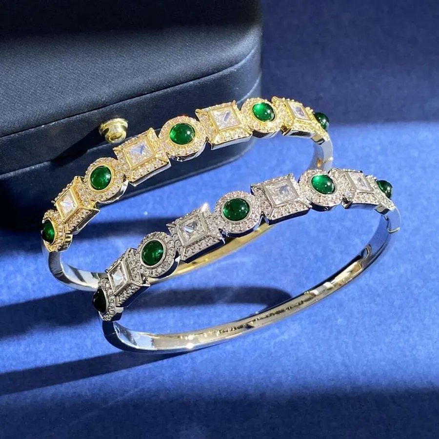 Designer Bracelet vs. Unbranded: Are You Just Paying for the Name ...