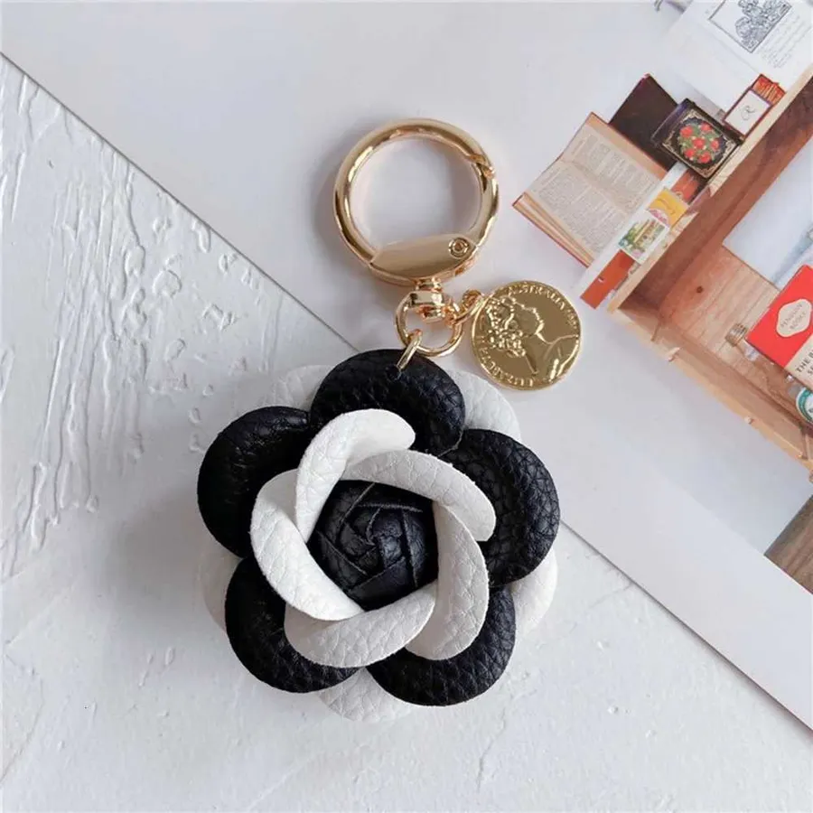 Cute Flower Keychain vs Key Organizer: Does looking good beat being ...