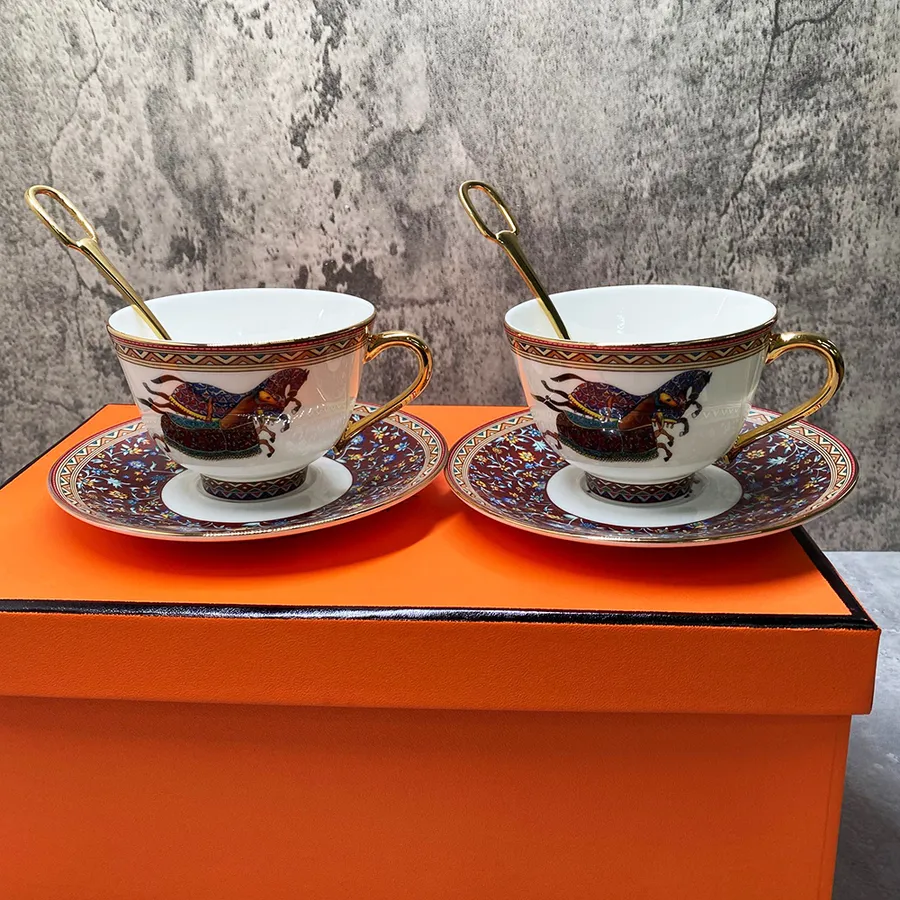 Delightful Flavored Coffee Gift Sets For Every Coffee Lover - Smart ...