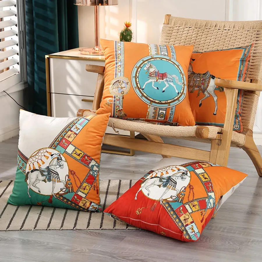 Horse or floral pillowcases: Which looks less grandma and more chic ...