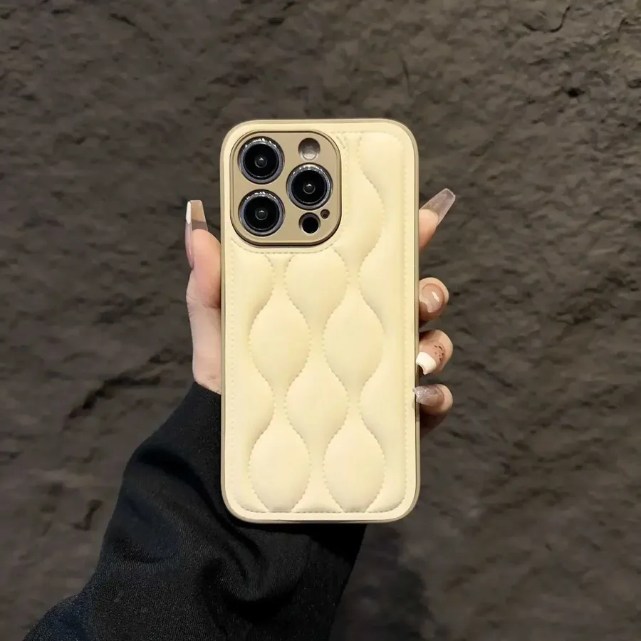 Down Jacket iPhone Case vs. Bumper: Does the extra bulk actually save ...