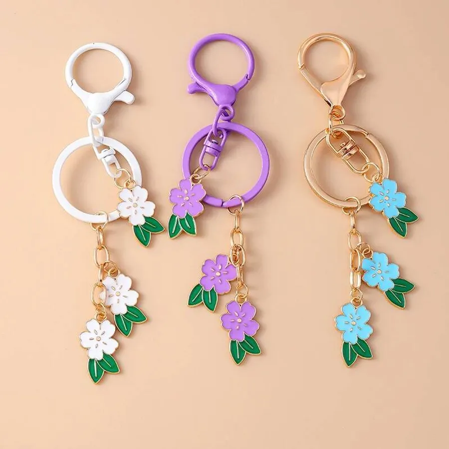 Flower Keychains vs. Personalized Keychains: Are Custom Keychains ...