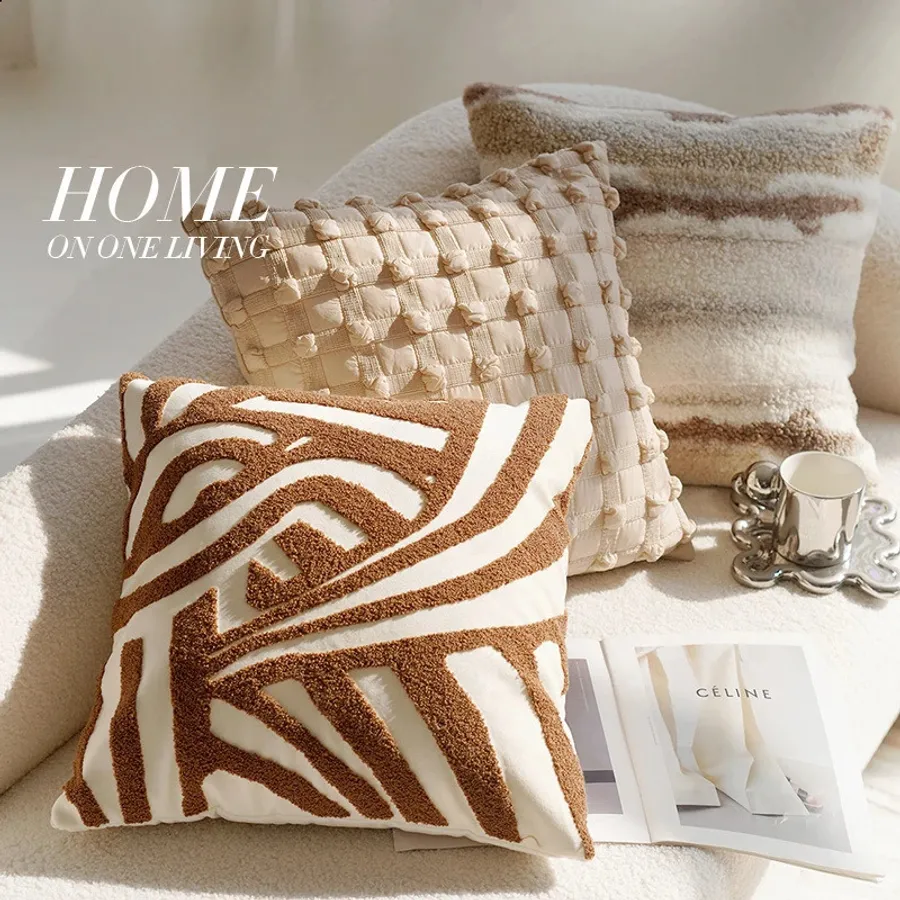 Accent pillow cover vs throw pillow cover: Is there *really* a ...