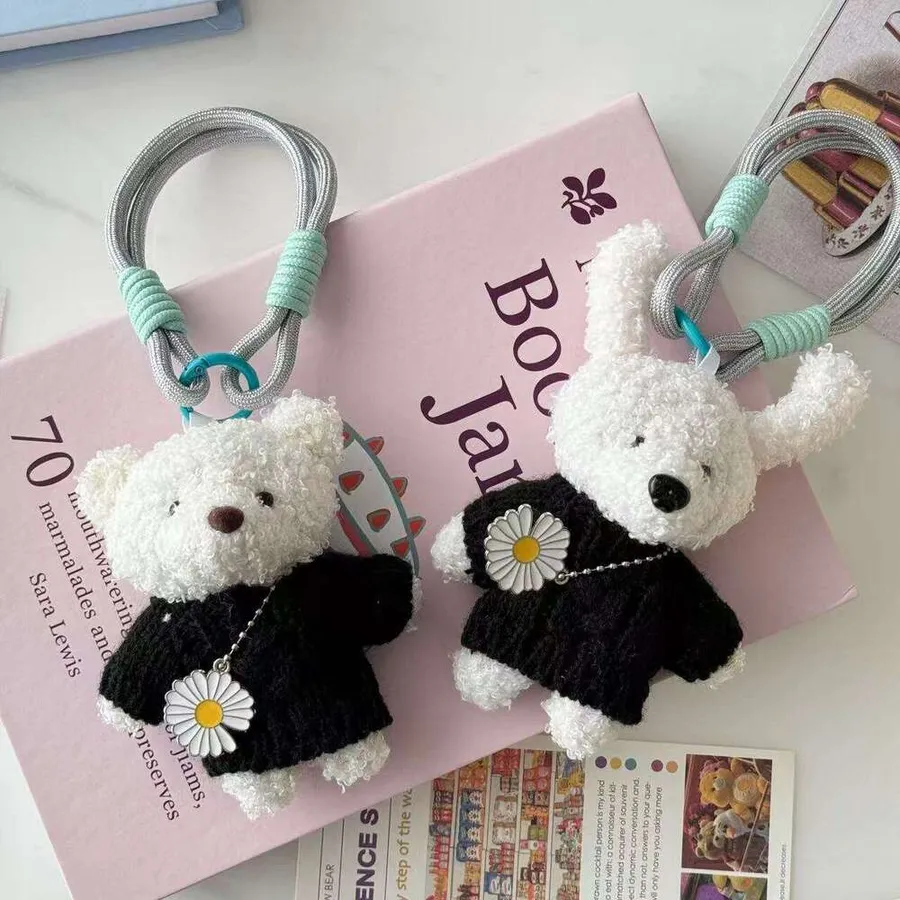 G-Dragon keychain vs generic Kpop merch: Is the VIP treatment worth it ...