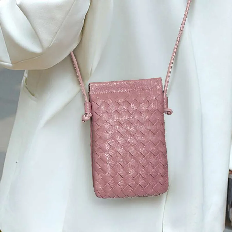 Mini Woven Crossbody or Canvas Tote: Which bag is best for everyday use ...