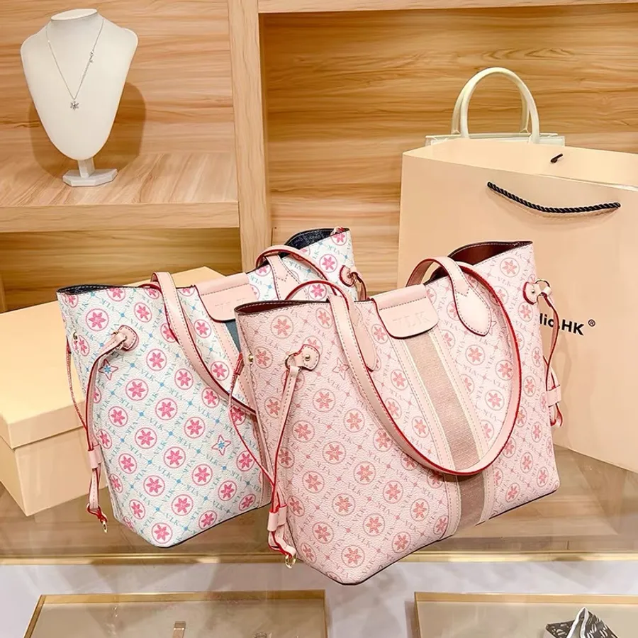 Designer Tote Bag vs. Reusable Shopping Bag: Are you just paying for ...