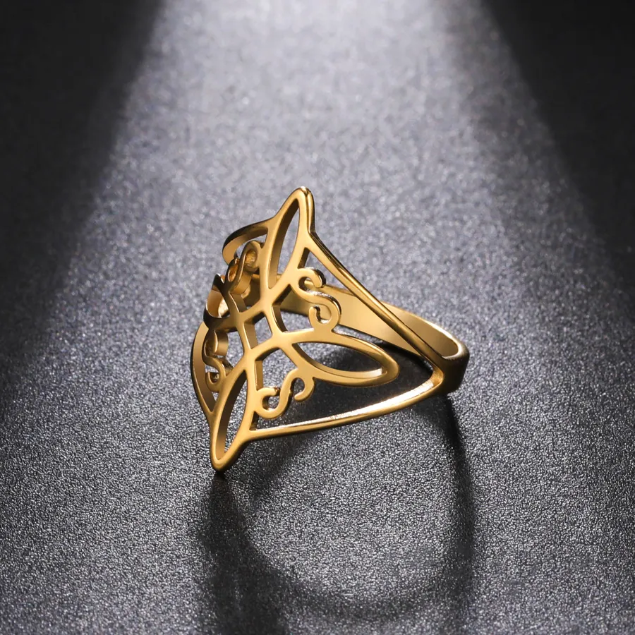Cross Knot Ring or Simple Band Ring: Which ring style is trending right ...