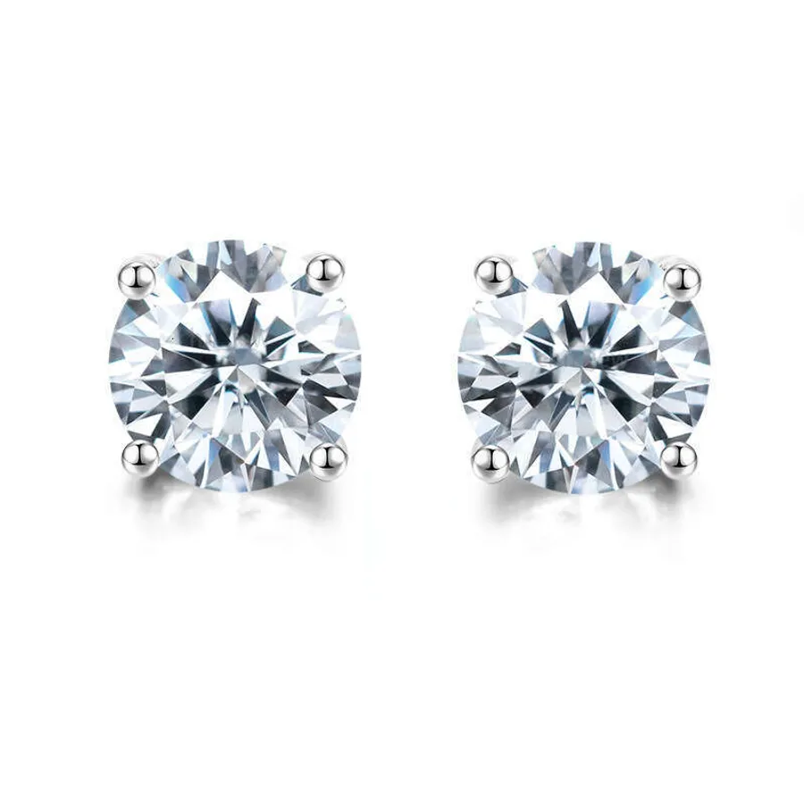 18k Gold vs. Silver Moissanite Earrings: Does the Metal *Really* Affect ...