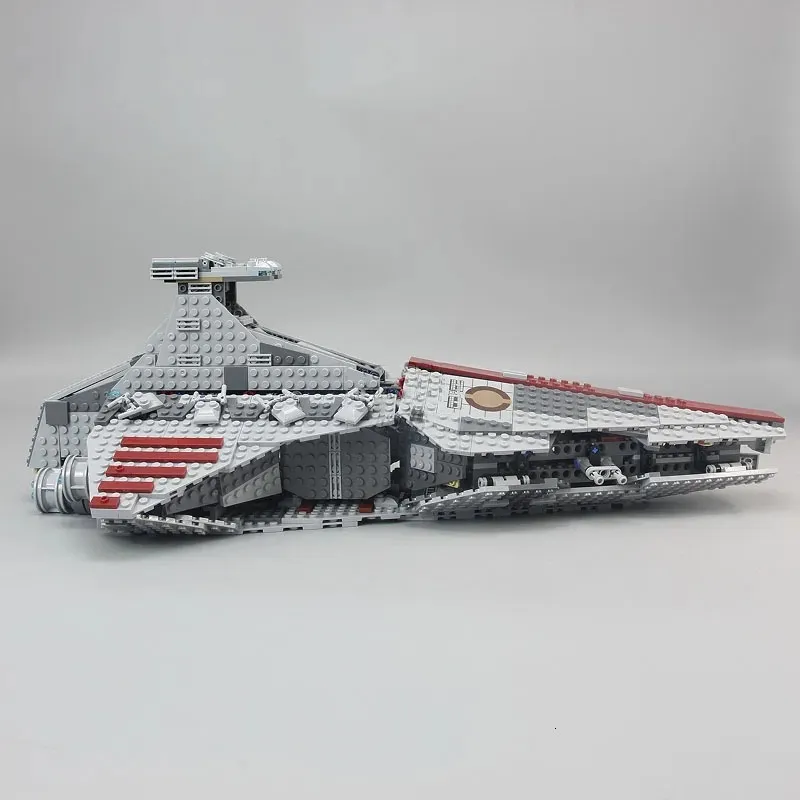 Venator Class Republic Attack Cruiser Building Bloc Set Collectible ...
