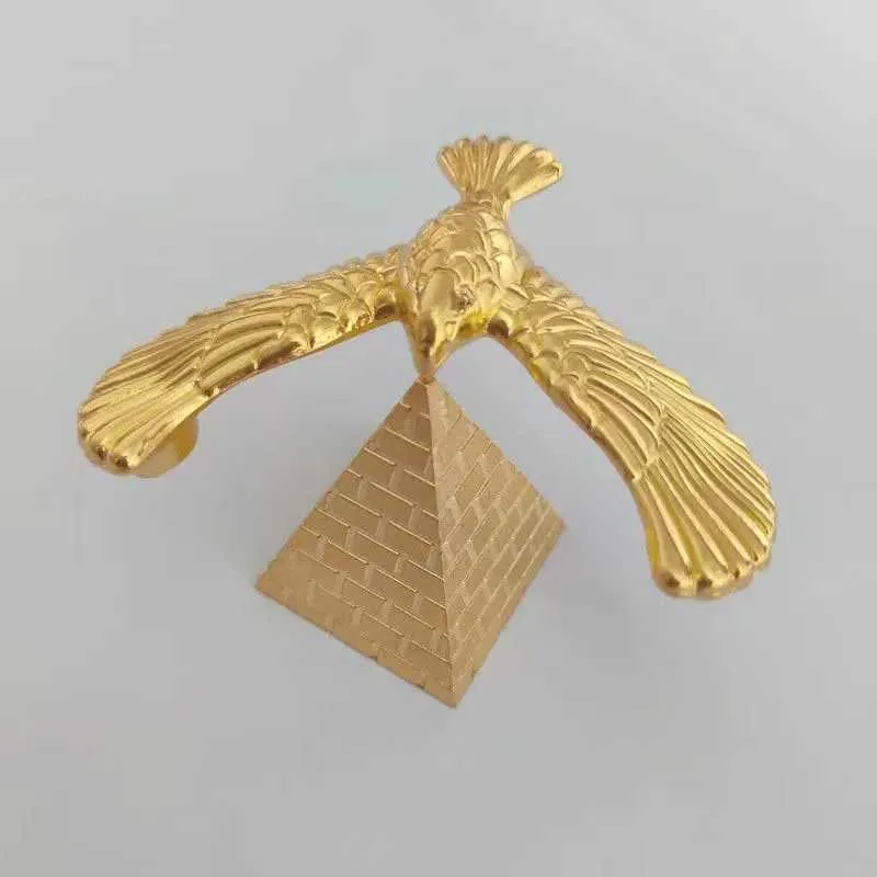 Metal Magic Balancing Bird Science Desk Toy Novelty Eagle Fun Learn ...