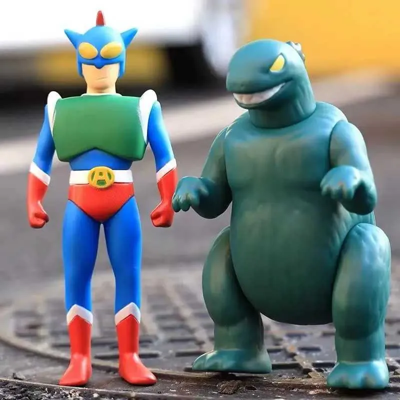 Kondam Robot Akushon Kam Model Famous Anime Characters Crayon Shin Chan ...