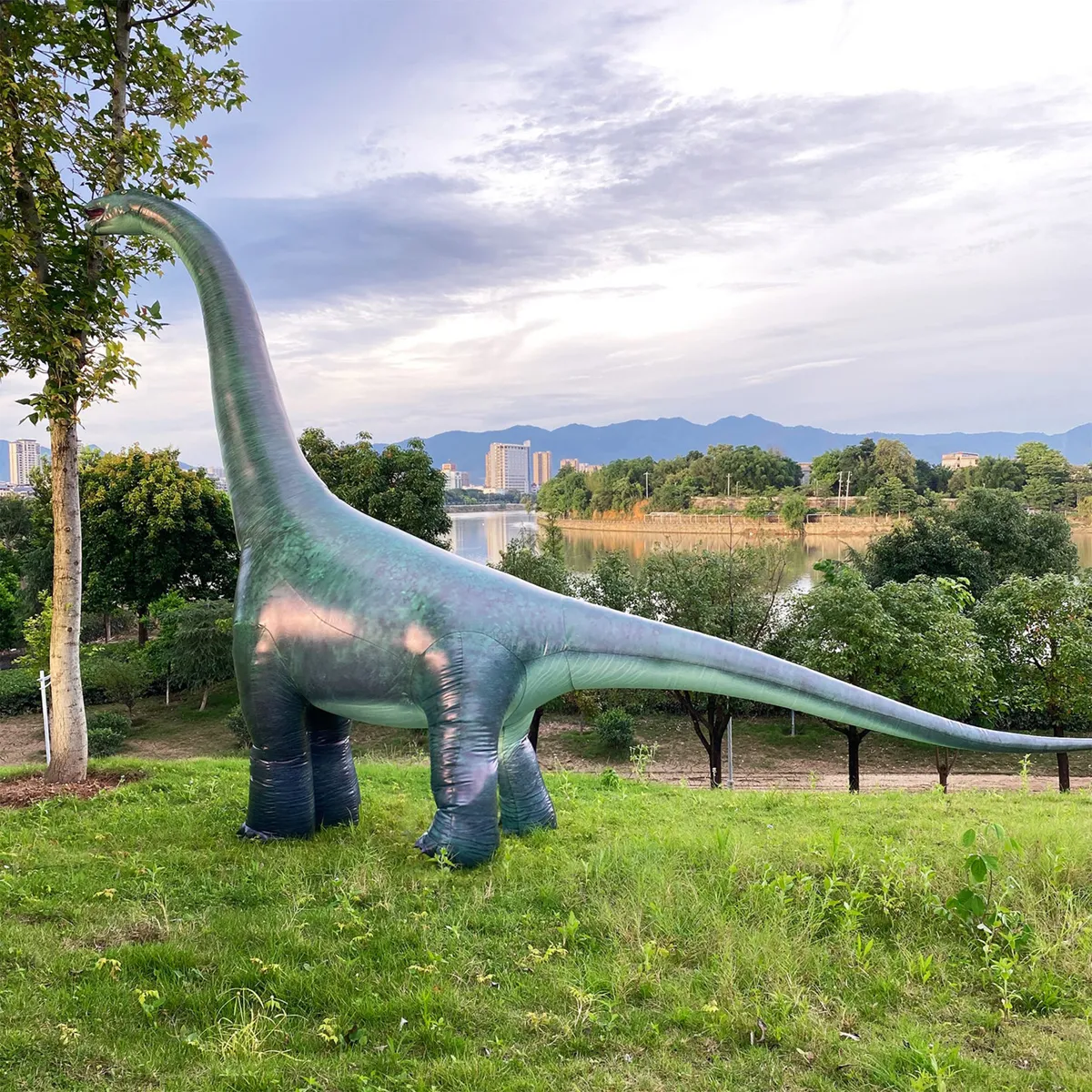 Giraffatitan Dinosaur Costume 3.1m Inflatable Sauropod Suit Realistic ...