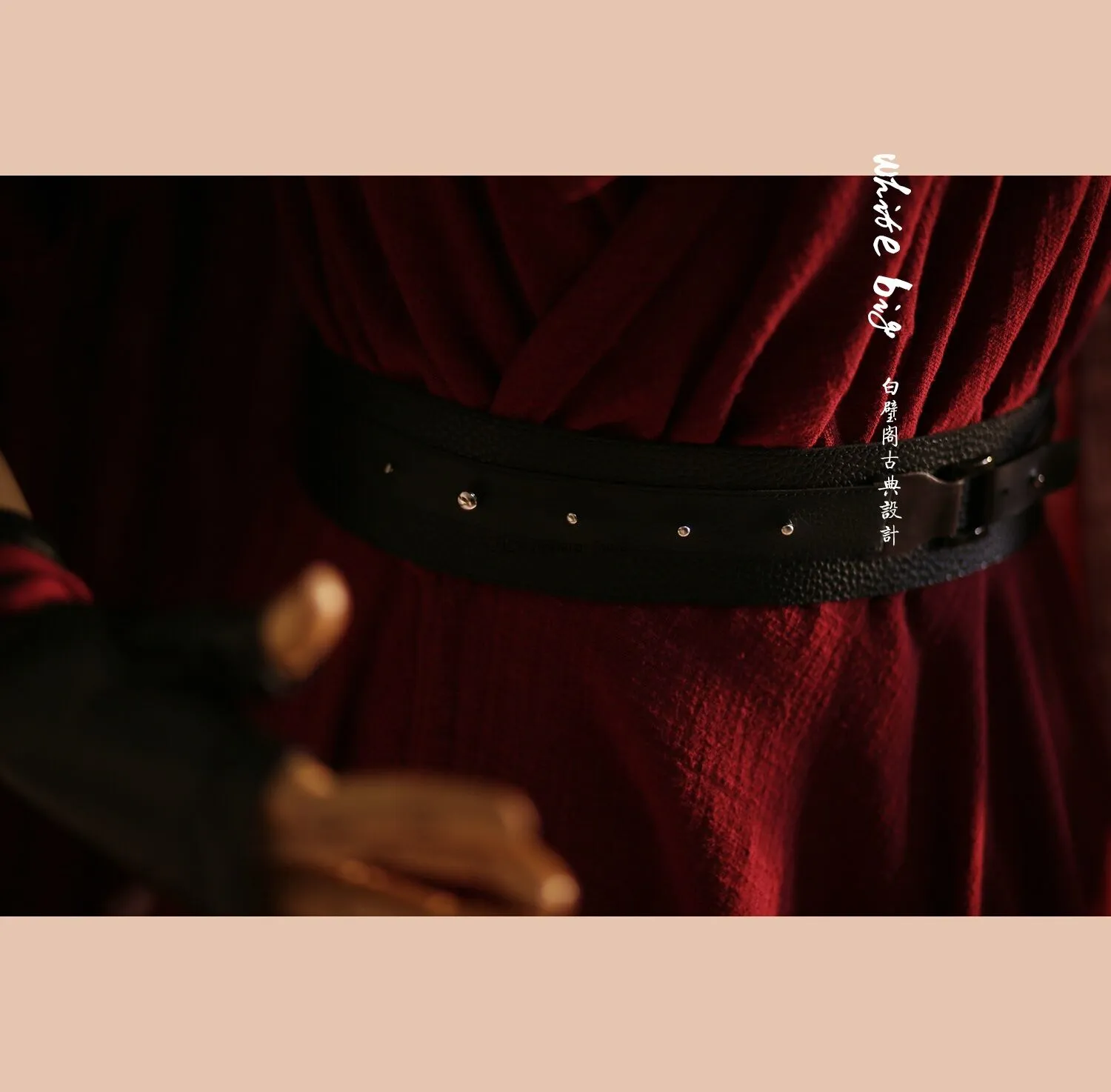 Jianghu Dream Cosplay Red Hanfu Vampire's Wife Dress With White Cliff ...