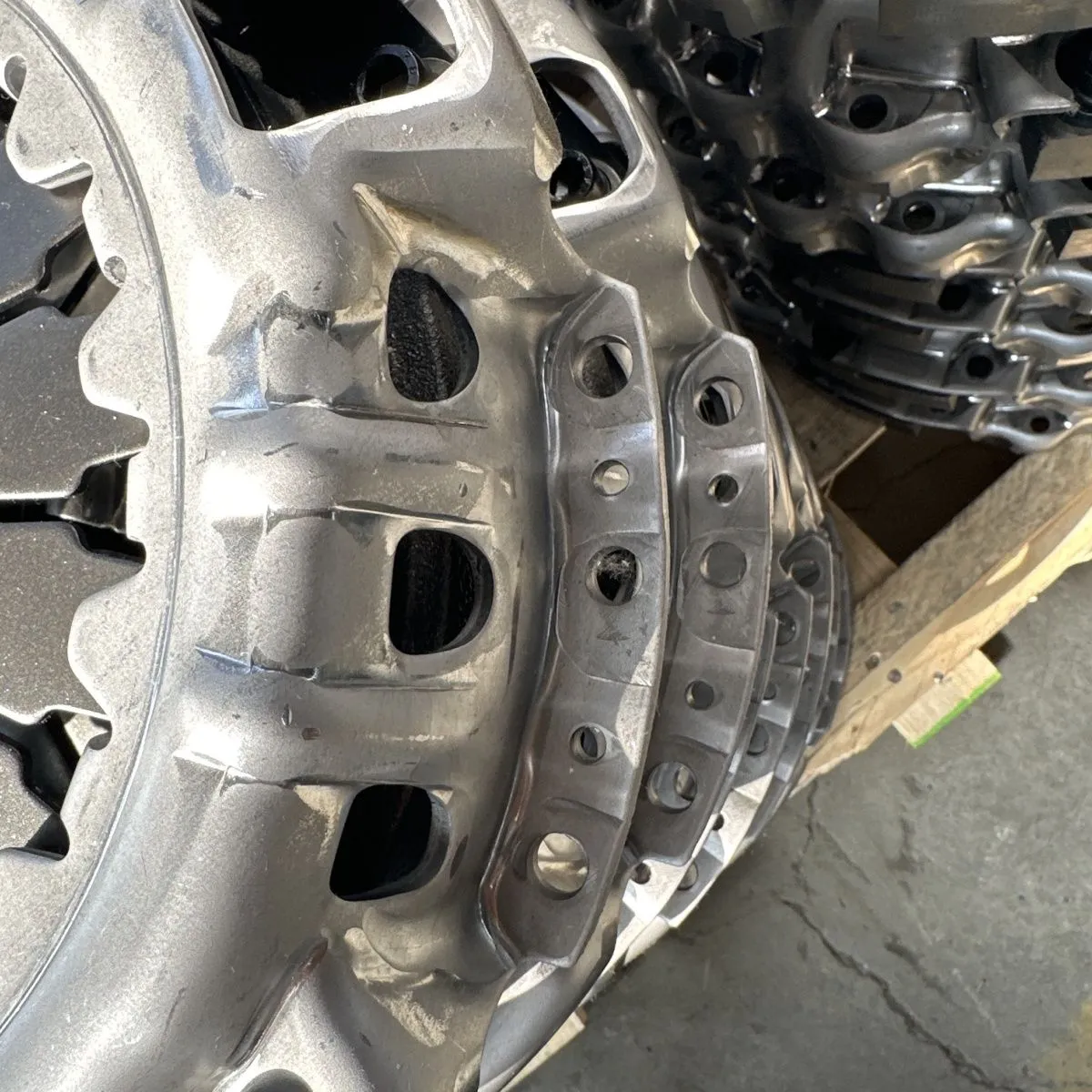 Great Wall Wingle 3/5/6/7 2.2L 2.4L 2.0T 2.5T 2.8T Clutch Assembly with Pressure Plate and ...