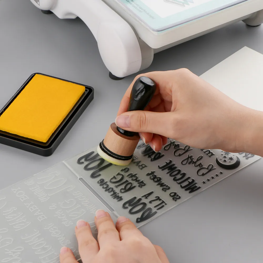 Plastic Envelope Folder 2D Embossing Folder Swirl Leaves Plastic Plates ...