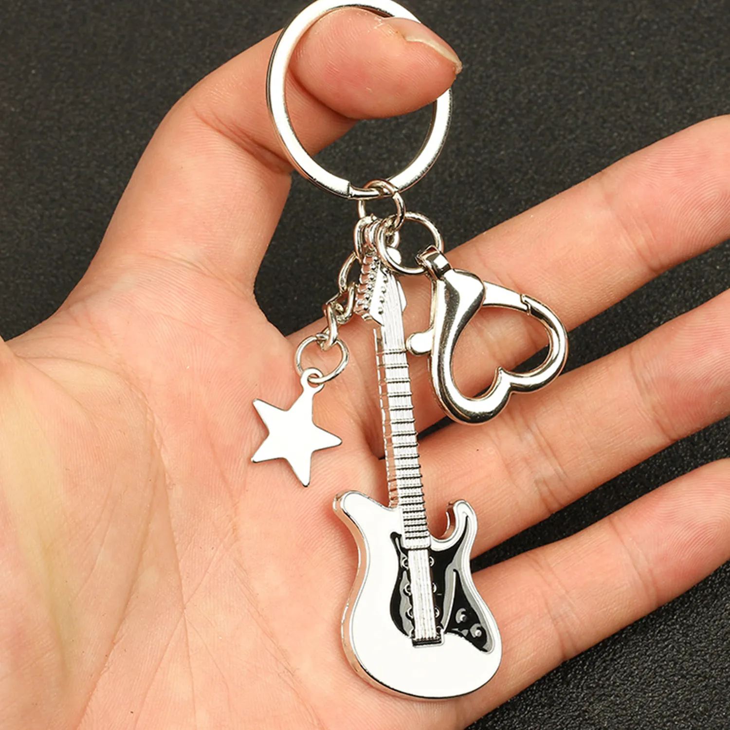 Punk Style Electric Guitar Keychains Vintage Heart & Star Charms With ...