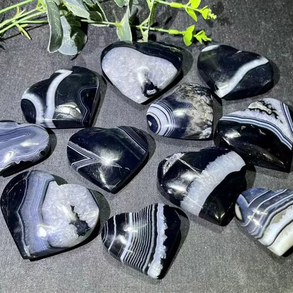 Black Agate Heart-Shaped Gemstone, Polished Healing Crystal, Reiki Home ...
