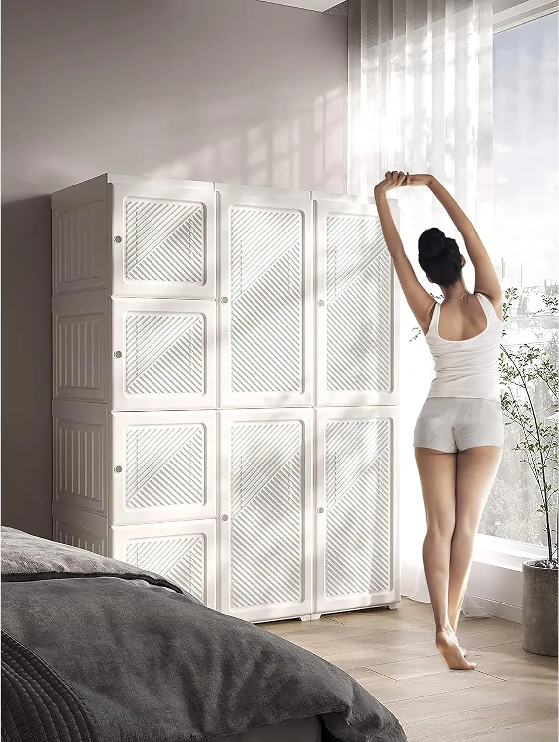 Strong portable closet store