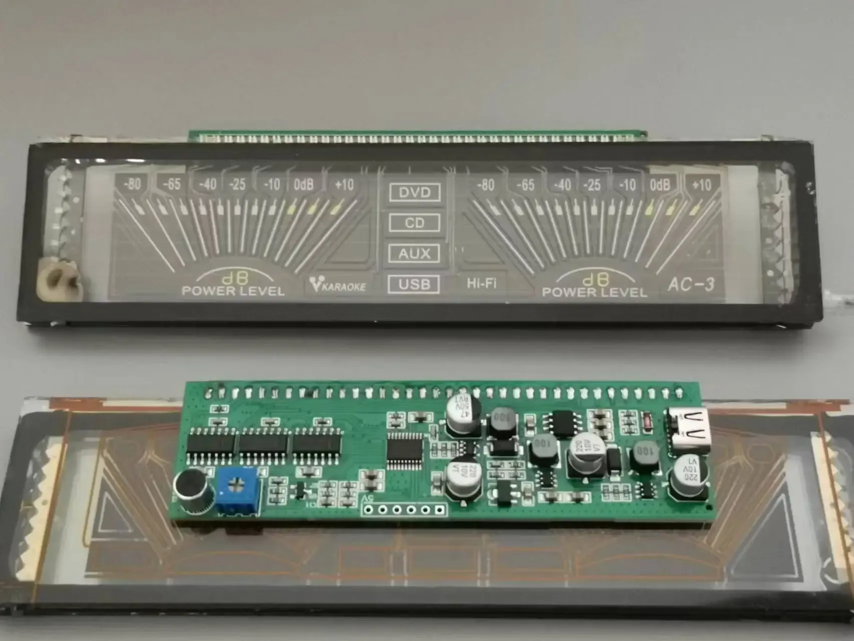 Multimedia Display with VFD Fluorescent Screen and Amplifier Speaker ...