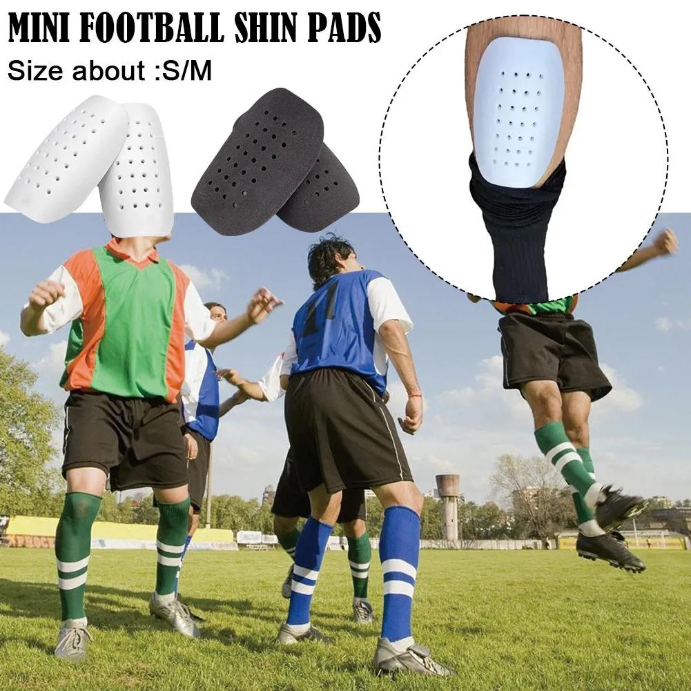 DHgate.com:1 Pair Mini Football Shin Guards | Wear-Resistant Shockproof ...