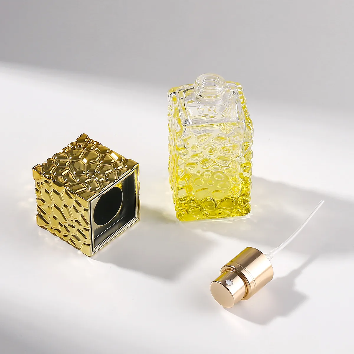 27ml Gradient Square Glass Perfume Bottle, Portable Fine Mist Spray ...