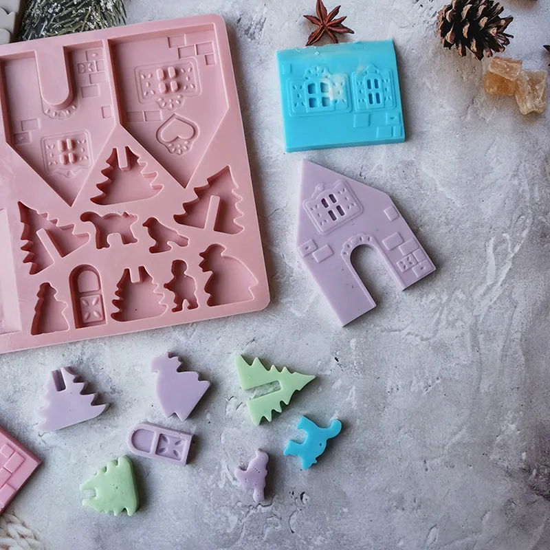 DHgate.com:Christmas Silicone House Cookie Mold Gingerbread House ...