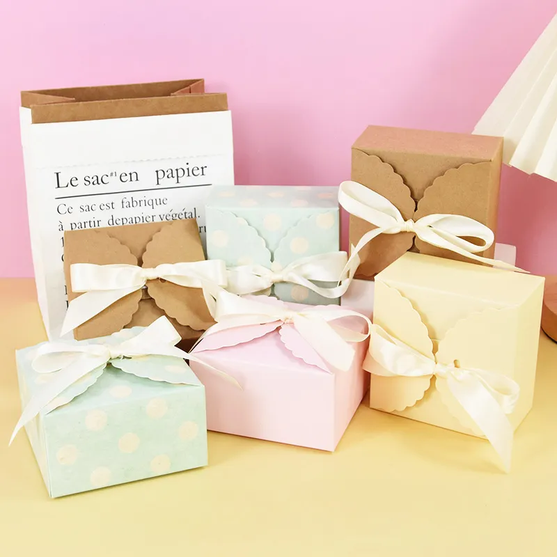 DHgate.com:5-Pack Polka Dot Kraft Paper Candy Boxes with Lace Bows for ...