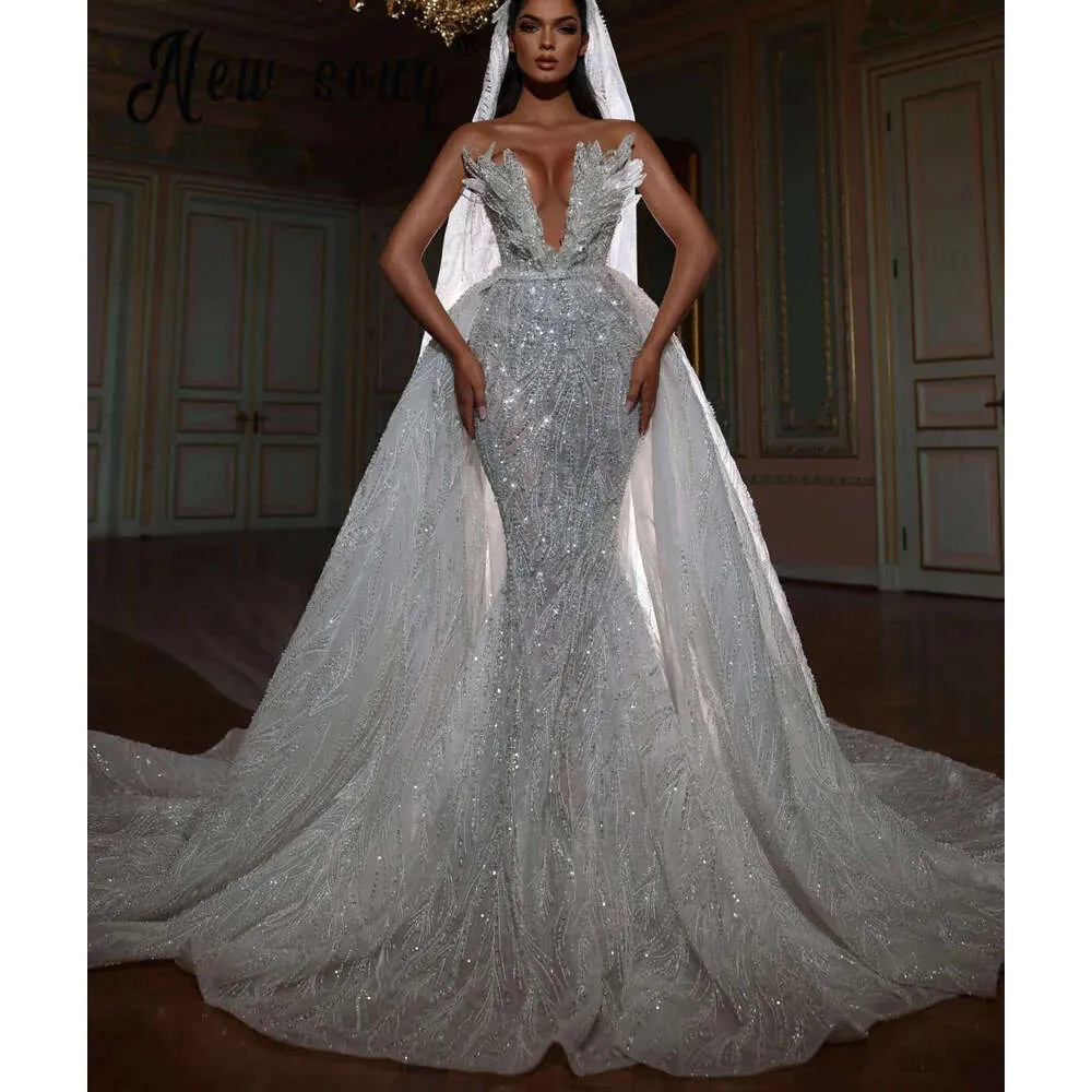 2024 Modern White Church Detachable Train Wedding Dress With Detachable ...