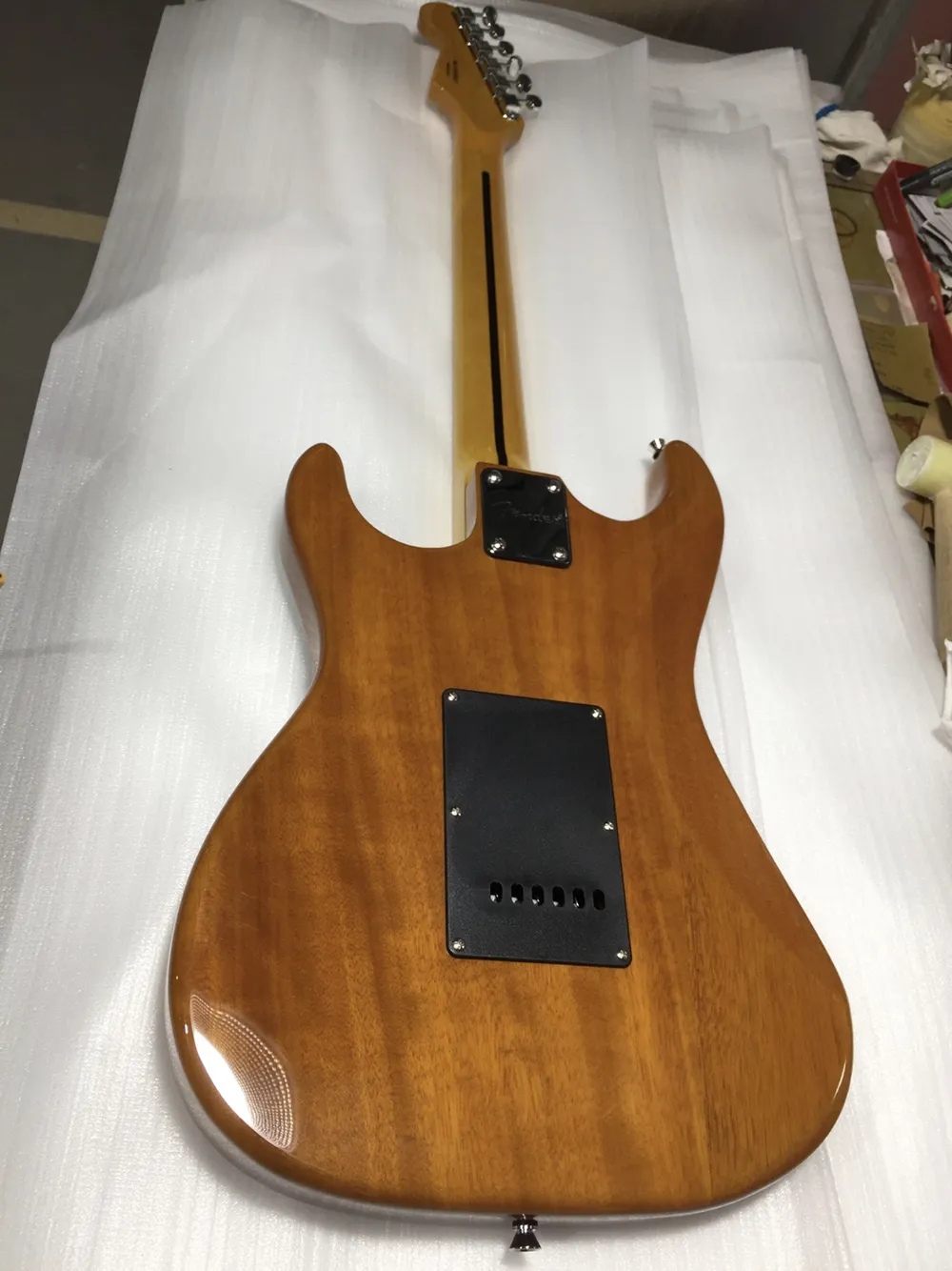 Mahogany Electric Guitar, Solid Maple Guitar Body, Transparent Yellow ...